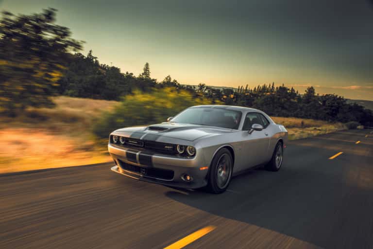 SRT Performance: Dodge Challenger SRT 392