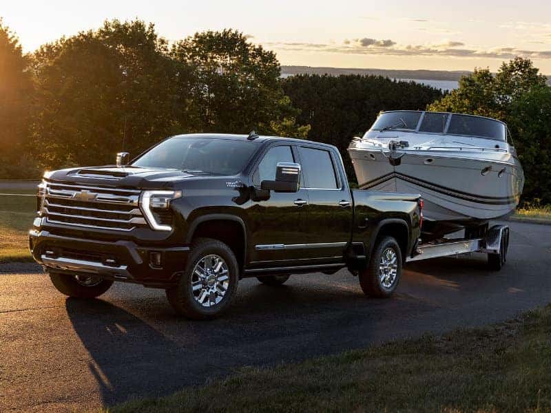 Glimpse inside the 2024 Chevrolet Silverado HD High Country near ...