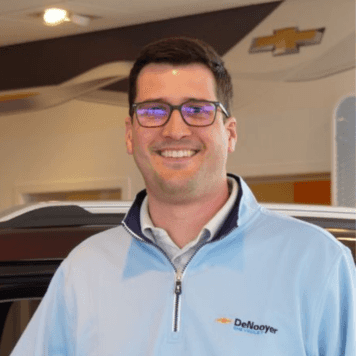 Expert Staff Near Mattawan, MI - DeNooyer Chevrolet