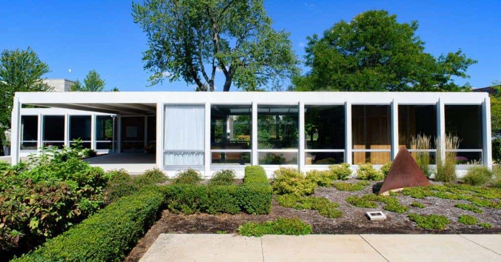 Take the McCormick House Tour at the EAM – BMW of Elmhurst Dealer | BMW ...