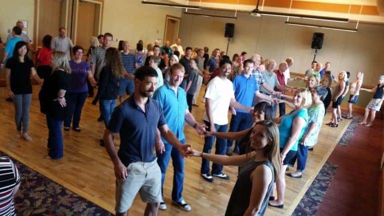 Free Beginner Swing Dancing Classes | McGrath Elmhurst Toyota