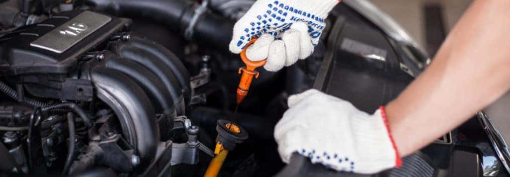 Oil Changes: 5 Common Signs Your Land Rover Is Due