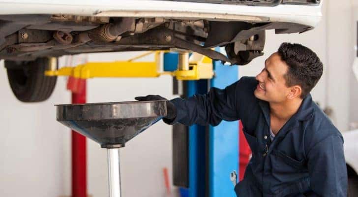 3 Reasons You Should Use Synthetic Oil in Your Car | Auto Service 3 Reasons You Should Use Synthetic Oil in Your Car | Auto Service