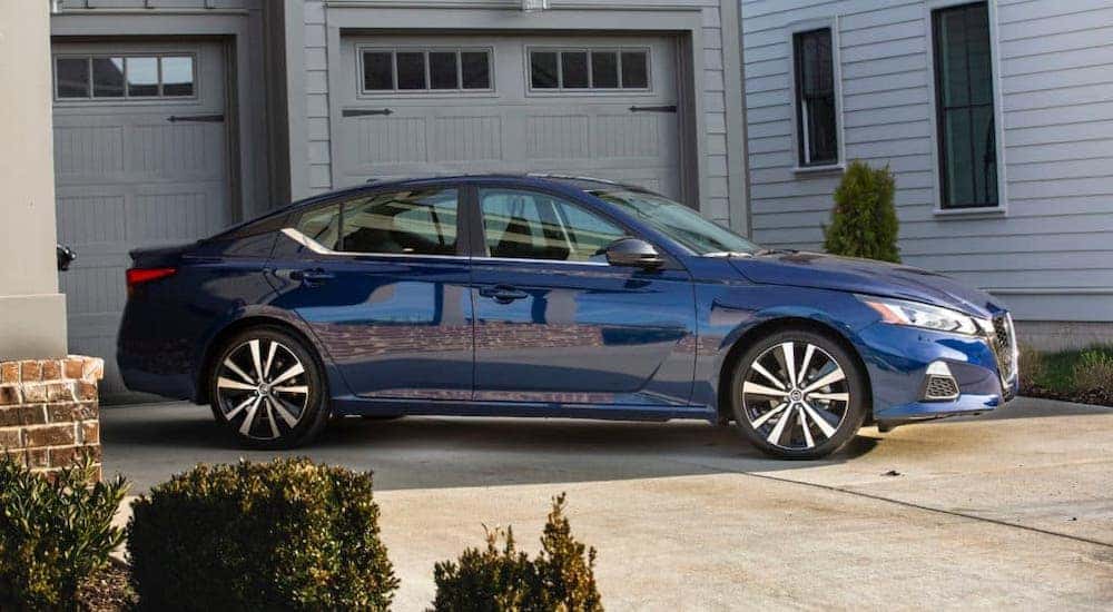 Candy Apple Red 2009 Nissan Altima