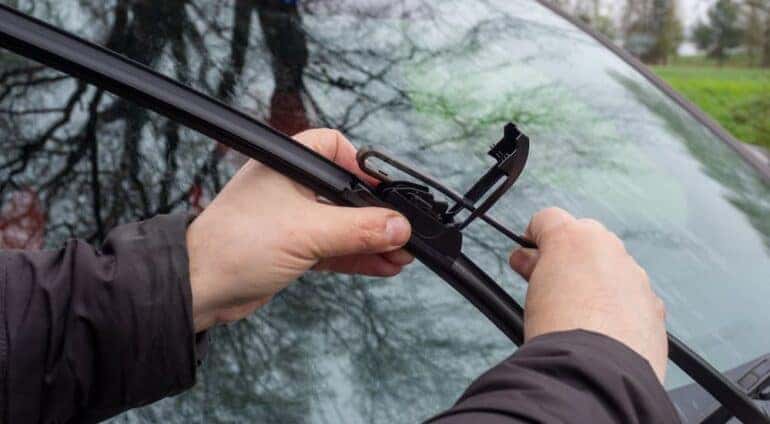 How to Choose the Correct Wiper Blade Mounting Hardware