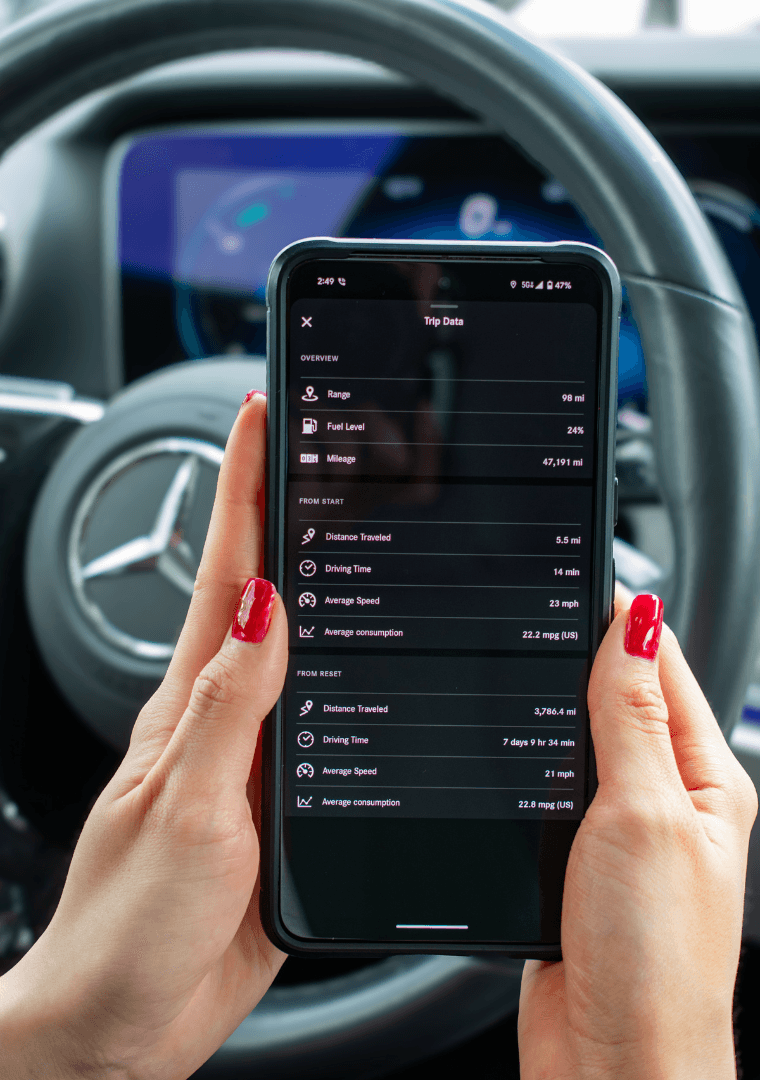 The Mercedes-Benz App: Control Your Car from Anywhere | Mercedes-Benz ...